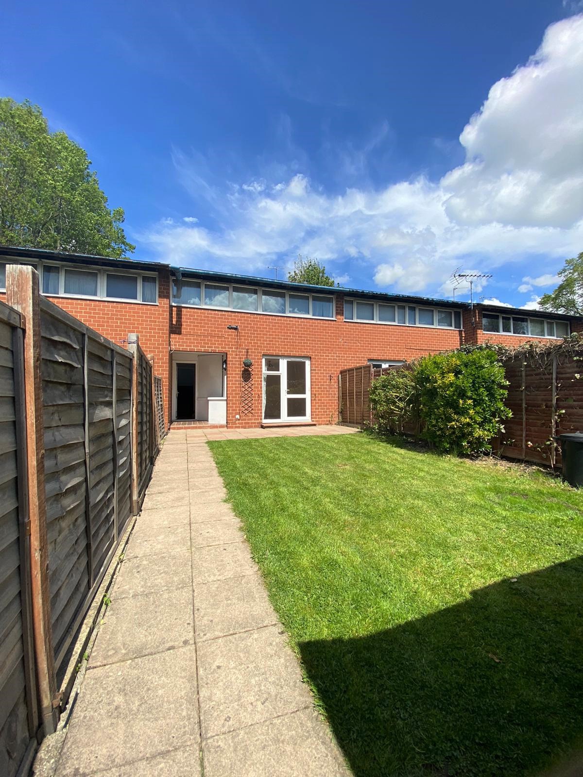 2 Bedroom House Northwood - HA6 - VeeZed Residential