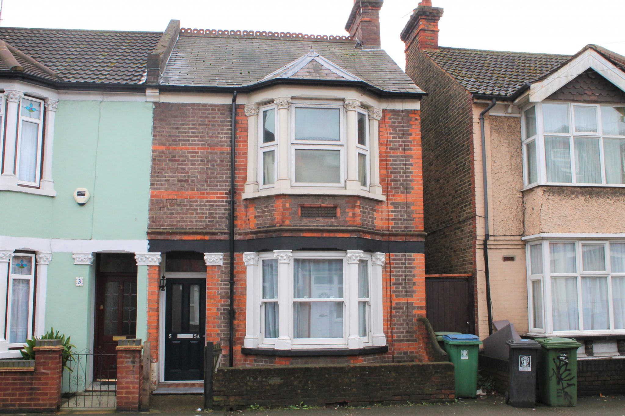 One Bedroom Ground Floor Maisonette For Rent - WD18 - VeeZed Residential